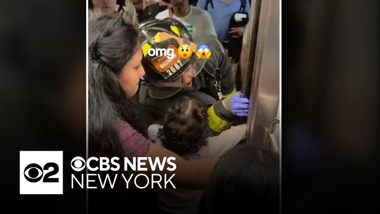 Child's arm gets stuck in NYC subway doors