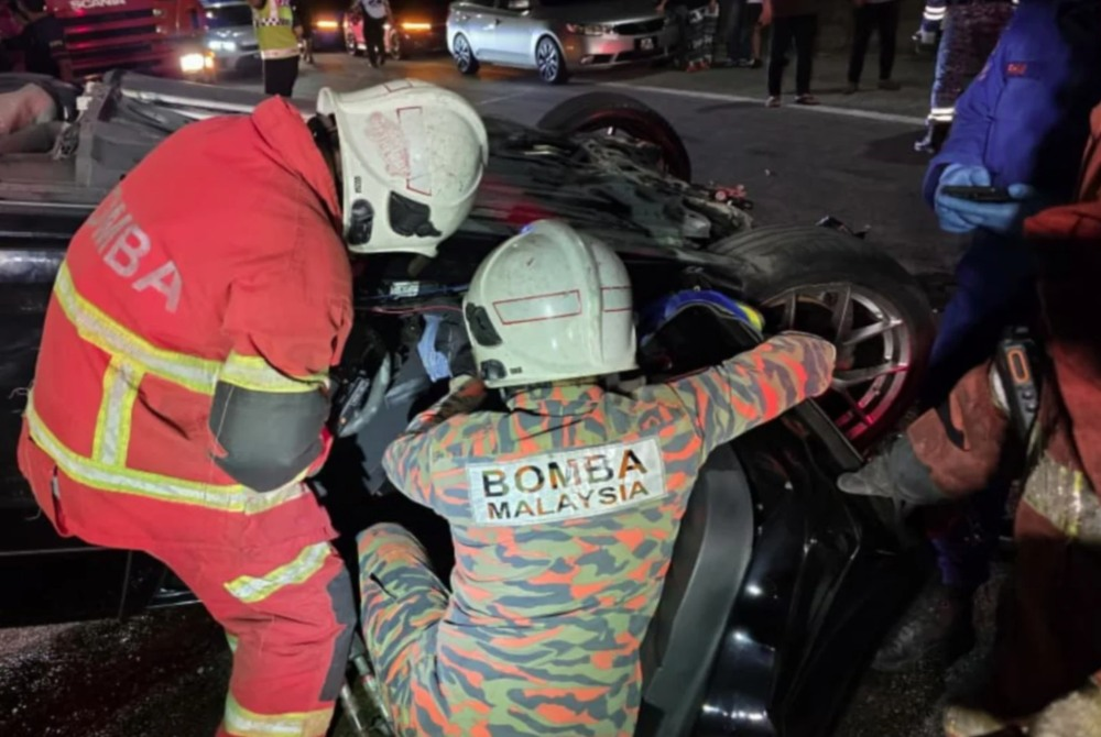 Three dead, one seriously injured after car crashes into cement lorry ...