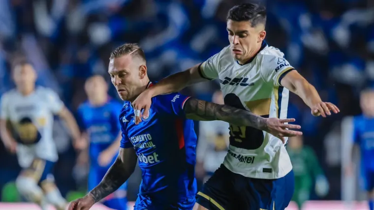 Cruz Azul y Pumas empatan sin goles y todo queda a definirse en la vuelta