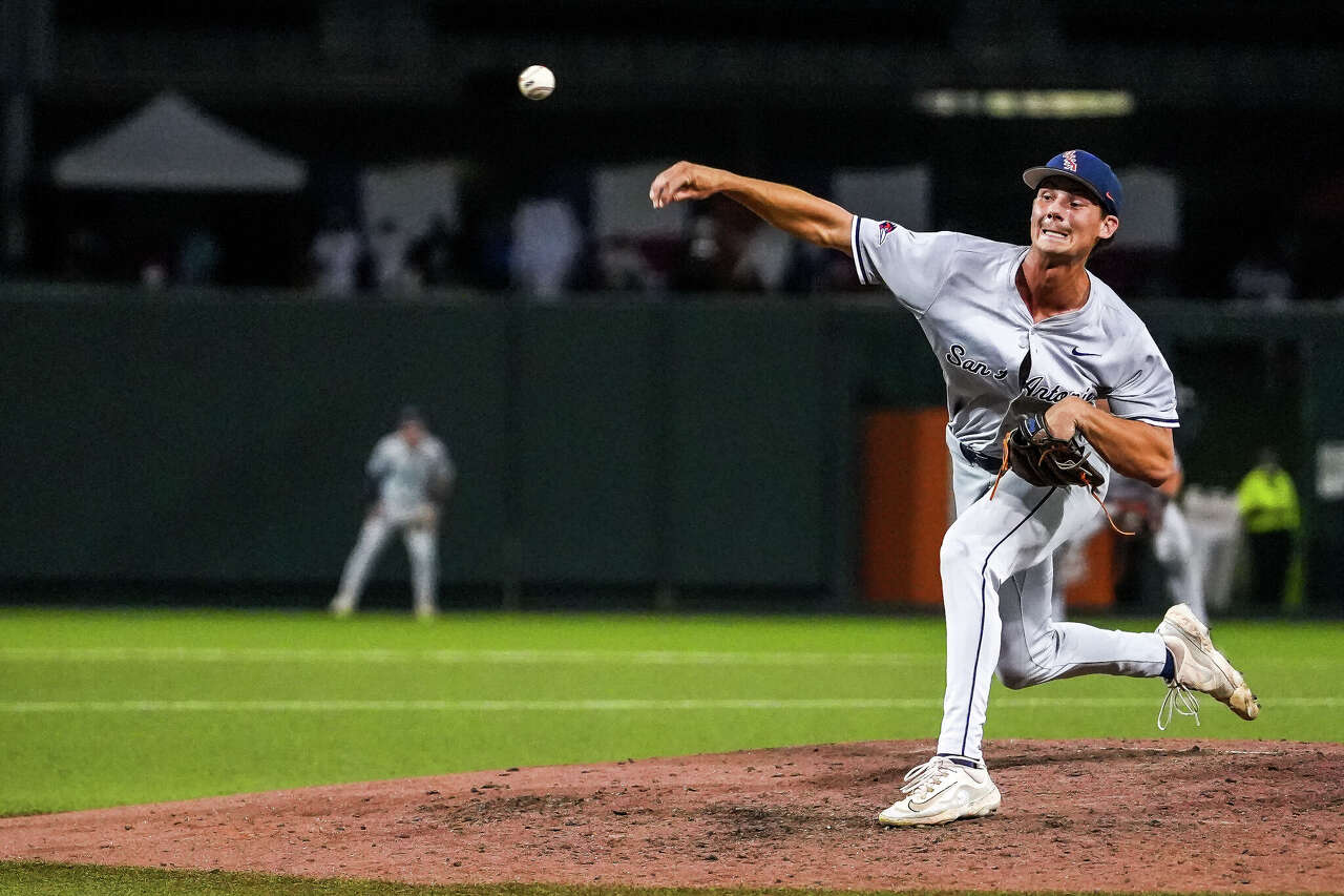 Top-seeded UTSA shuts out Memphis to open American Conference tournament