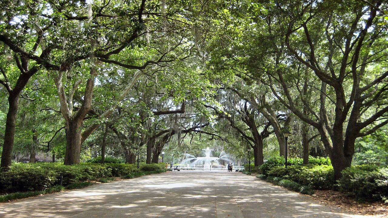 Savannah’s 22 moss-draped squares hide centuries of American history