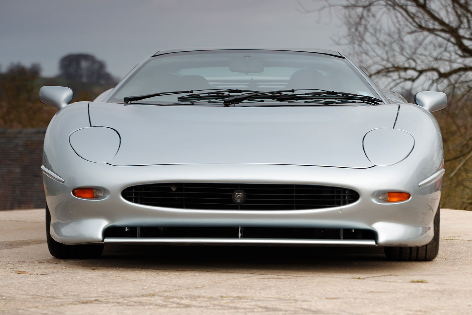 Jaguar XJ220: Has this 90s supercar been badly treated?