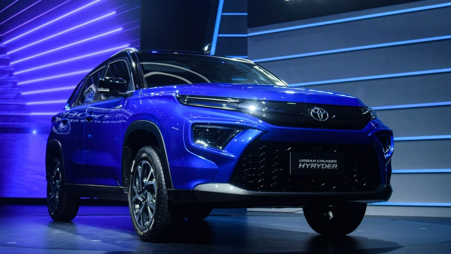 Hybrid cars gain traction as fuel prices drive demand