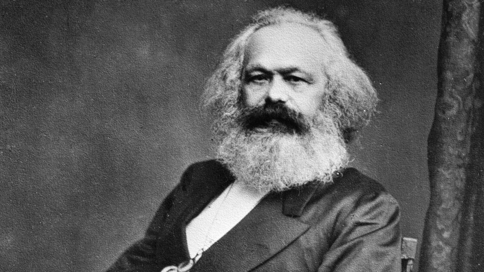 15 historical figures that were at war with the bathroom