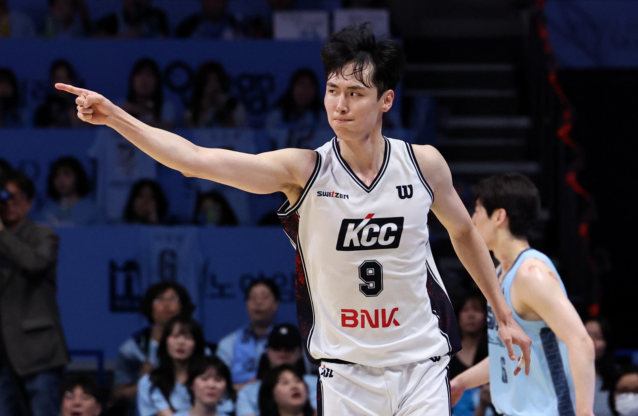 KCC champion Song Kyo-chang to move overseas