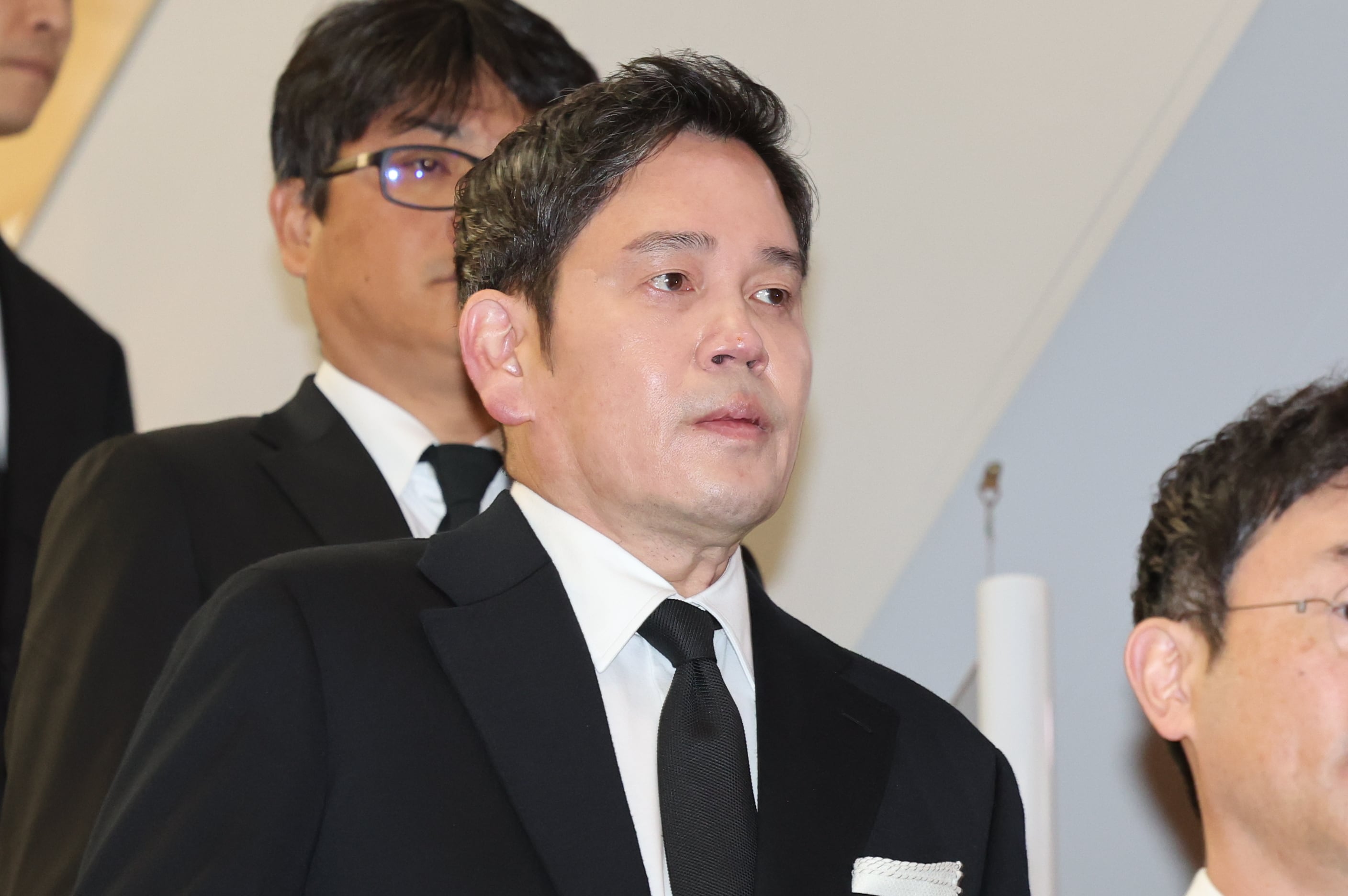 Police probe Shinsegae chairman over Starbucks 'Tank Day'