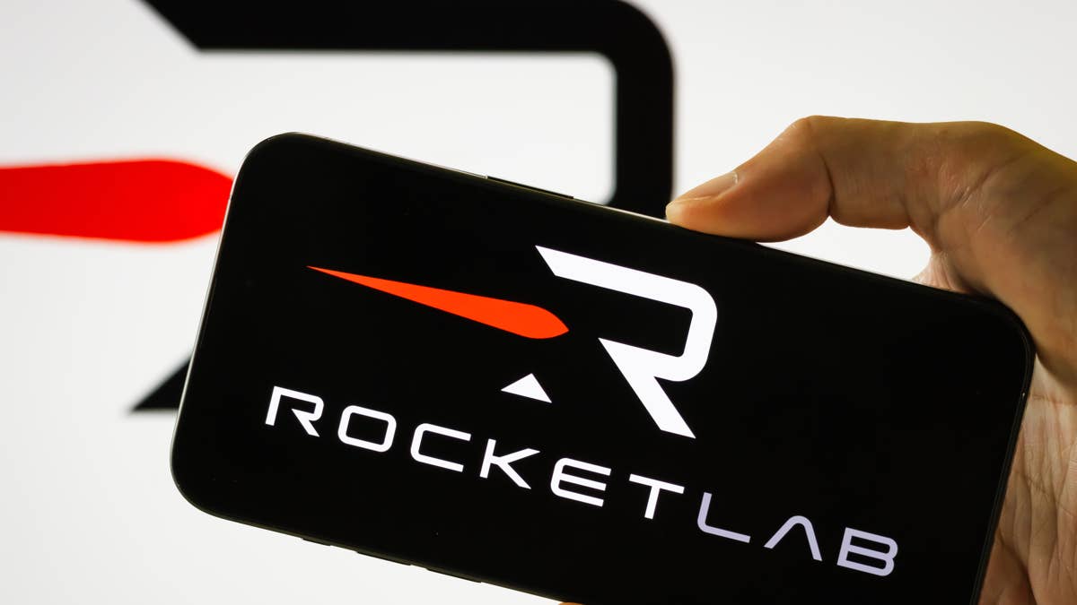 Rocket Lab stock price tumbles as $3B share sale spooks investors