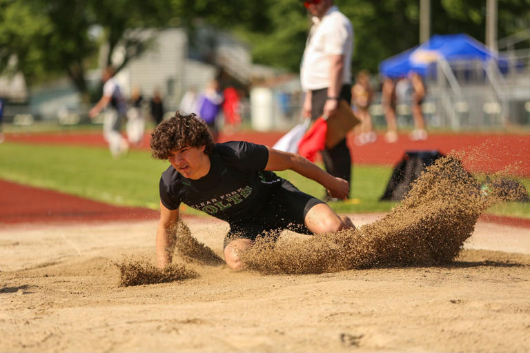 2026 spring sports postseason tracker | Eagles, Big Red win sectional ...