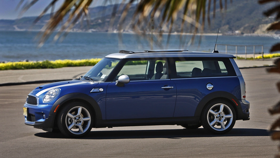 Experts suggest stylish sub-$10K cars for Washington teen driver