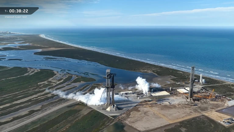SpaceX's 1st Starship V3 megarocket launch scrubbed at last minute ...