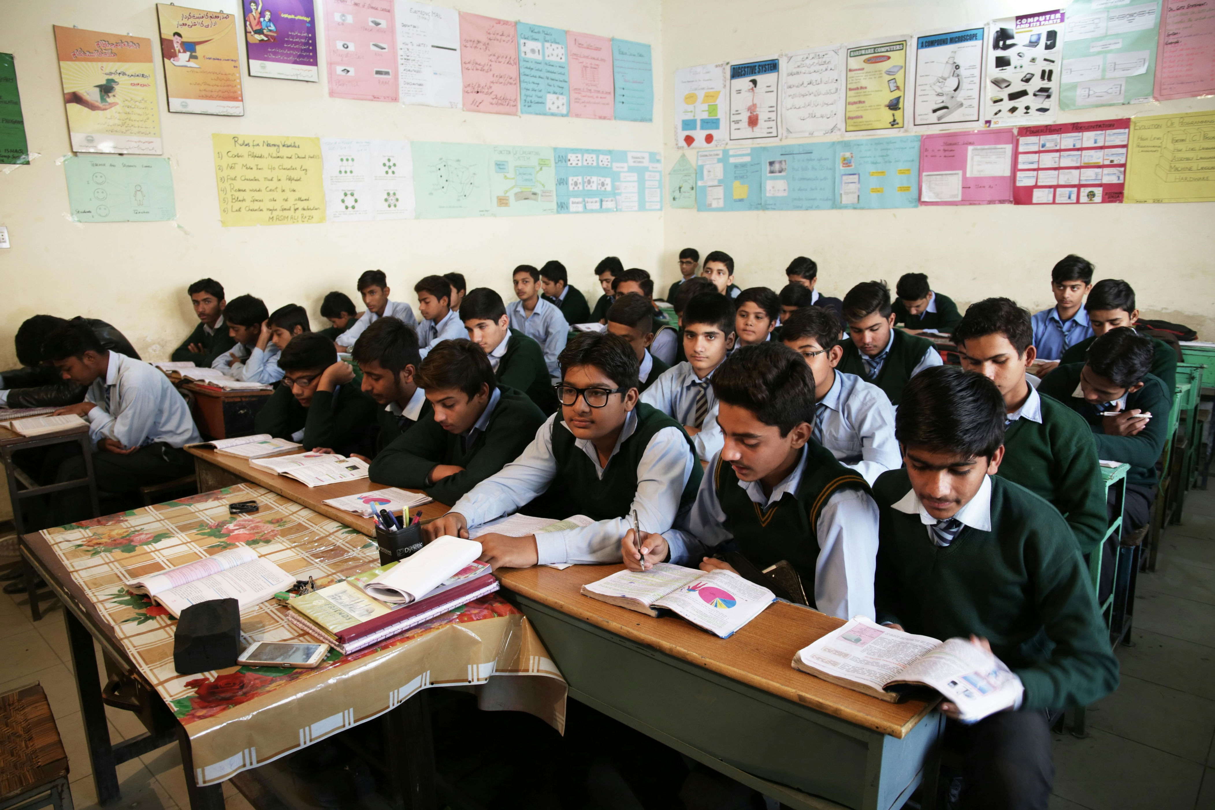 2, 3 or 4? CBSE's new language policy sparks confusion, decode the ...