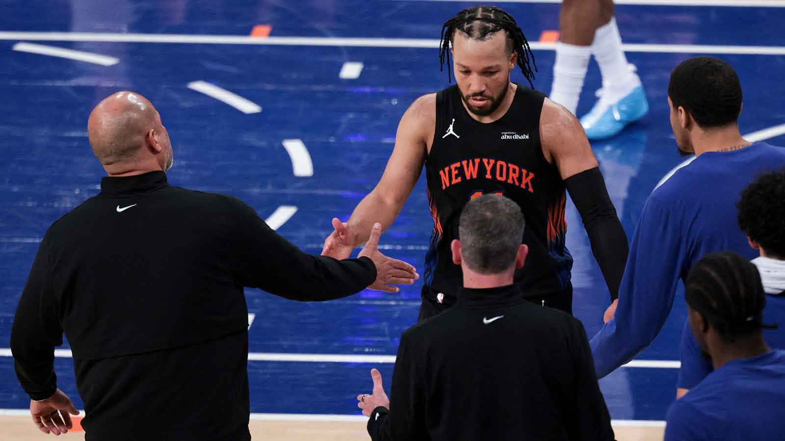 Knicks’ Mike Brown applauds Jalen Brunson’s Game 2 with MVP mic-drop
