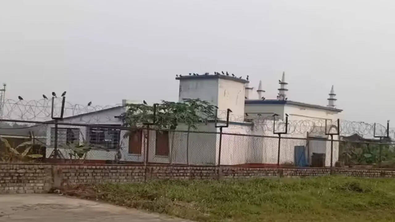 136 years, 3 chief ministers, and one unmoved mosque: Shielded by CPM ...