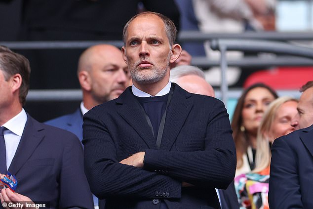 'Can the King not step in?': Angry England fans hit out at Thomas ...