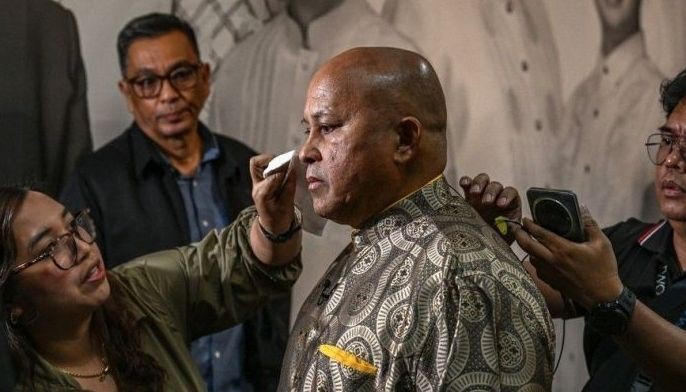 PNP sends tracker teams to locate, arrest Bato dela Rosa