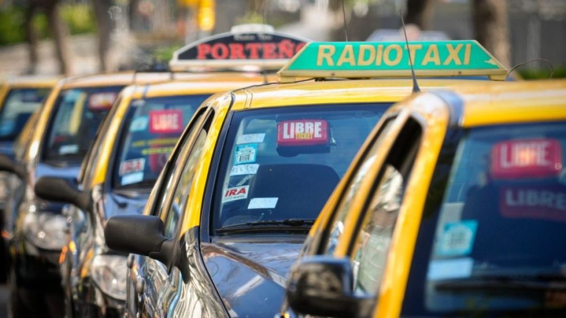 ¿Cuáles son las nuevas reglas para taxis y apps en CABA?