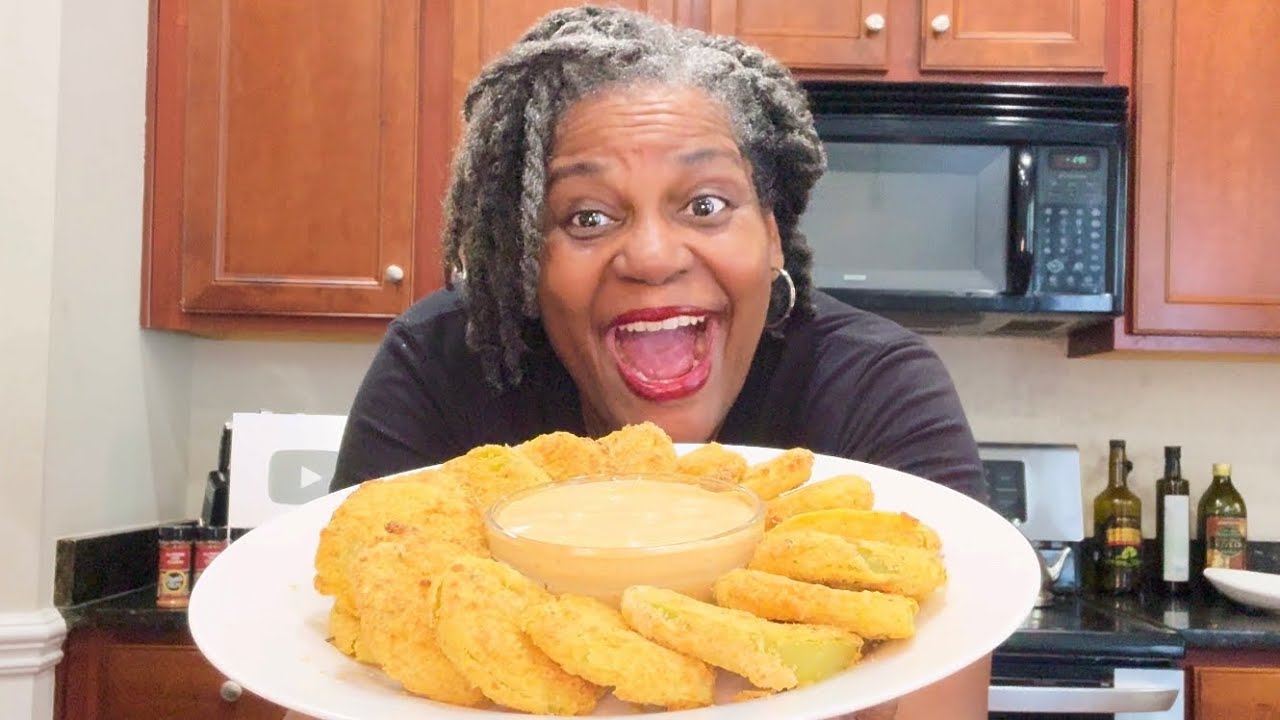 Quick and easy air fryer fried green tomatoes
