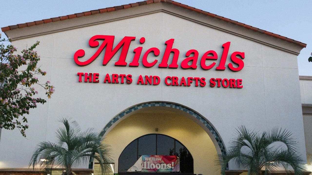 Michaels' Memorial Day decor under $30—see the best picks!