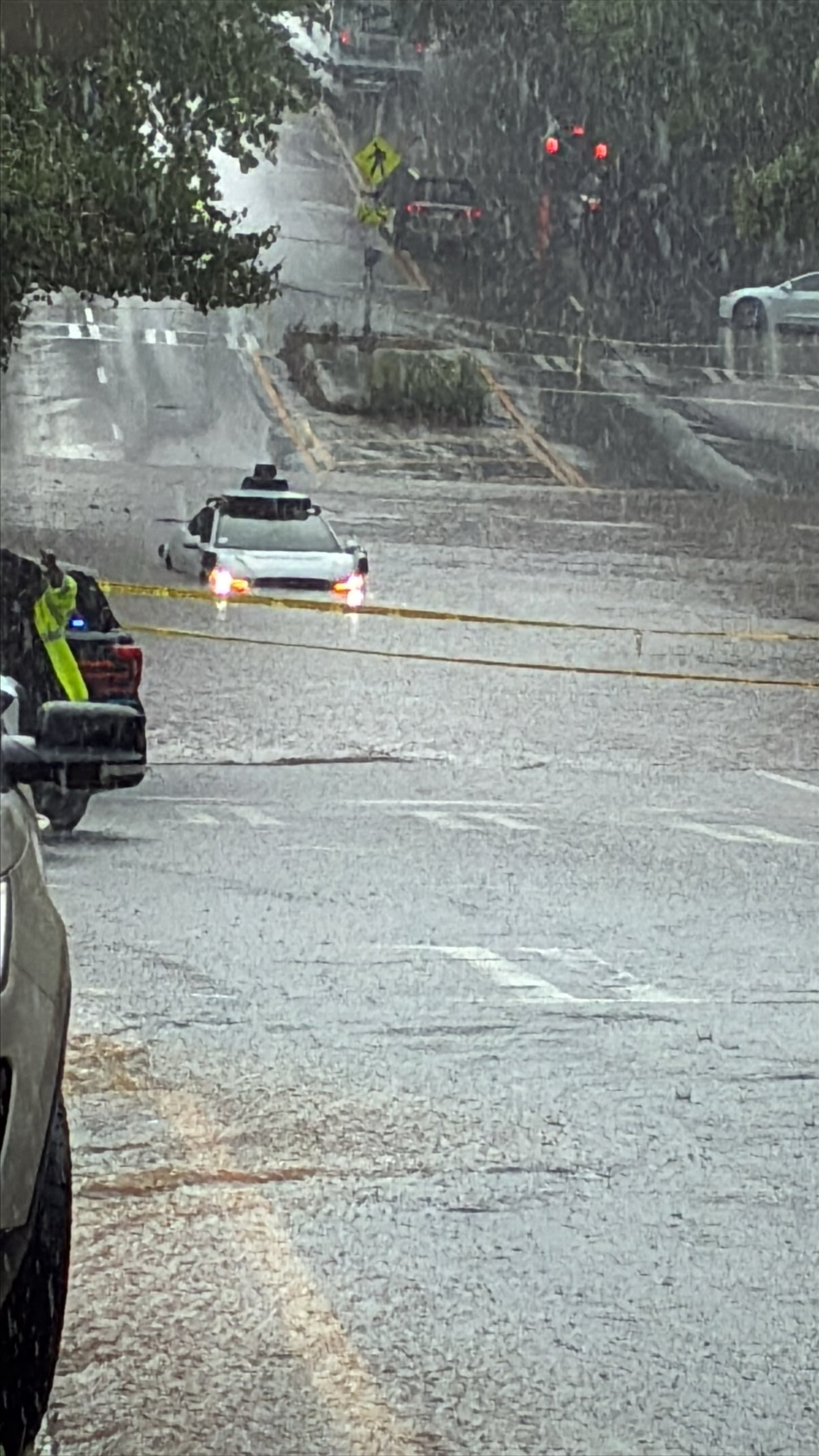 Waymo service in Atlanta still suspended after self-driving car stuck ...