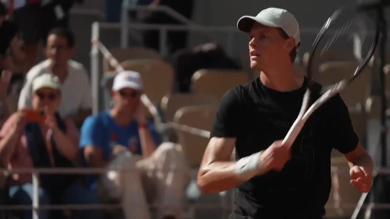 Sinner practices ahead of Roland Garros title chase