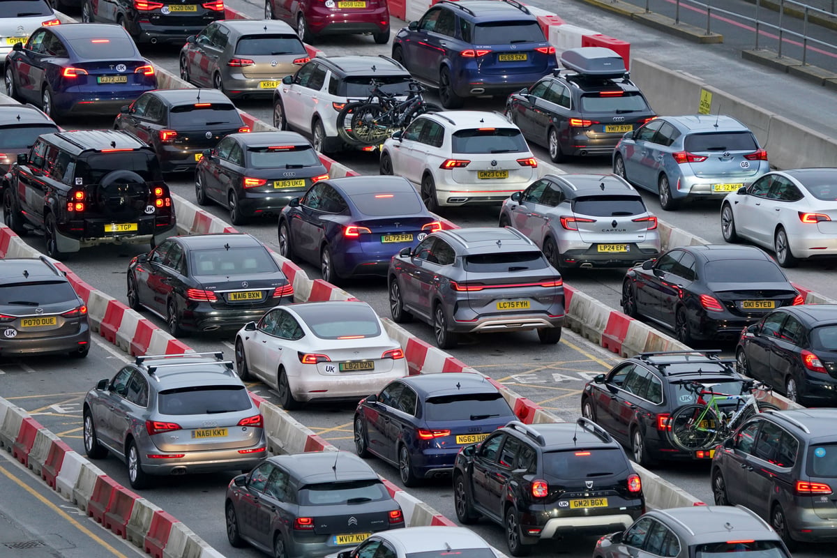 Traffic jams expected on popular tourist routes as bank holiday getaway ...