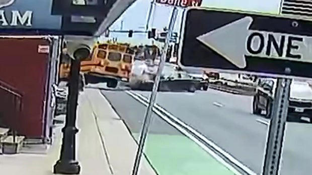 Video shows school bus crash in Everett, Massachusetts; 9 students ...