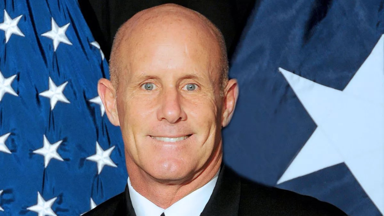 Who is Robert Harward? All on retired vice admiral behind Fox News face ...