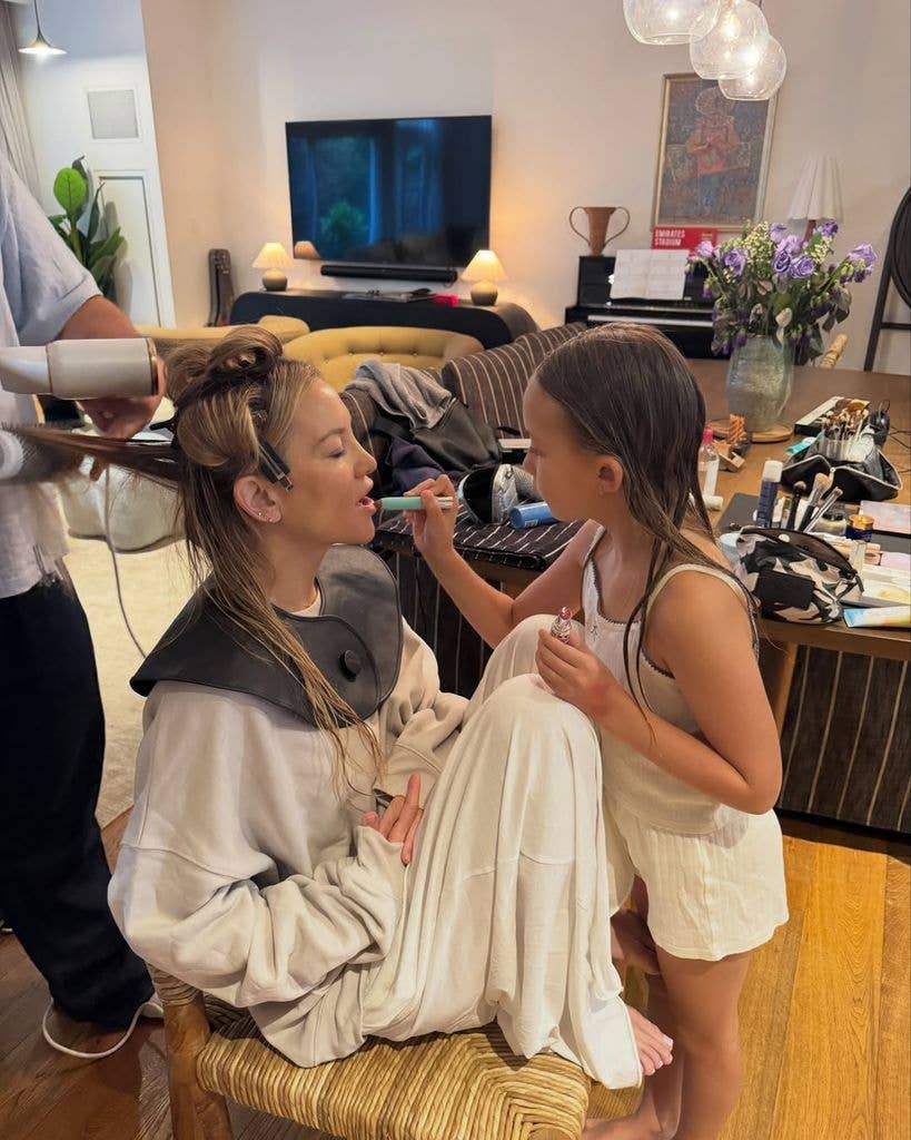 Kate Hudson's mini-me daughter steals the spotlight on brother Ryder's ...