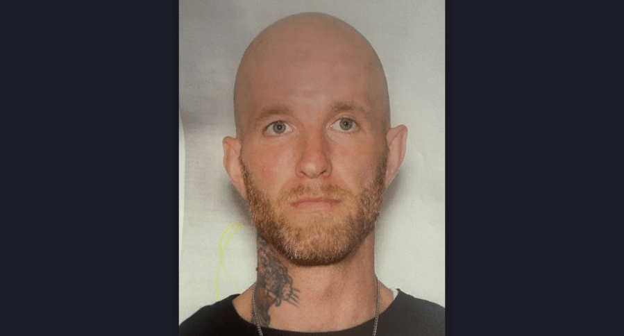Sheffield Lake police looking for suspect after SWAT team responds to home