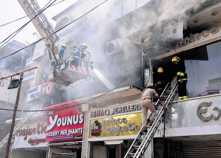 Eight fire tenders douse blaze at Hyderabad store