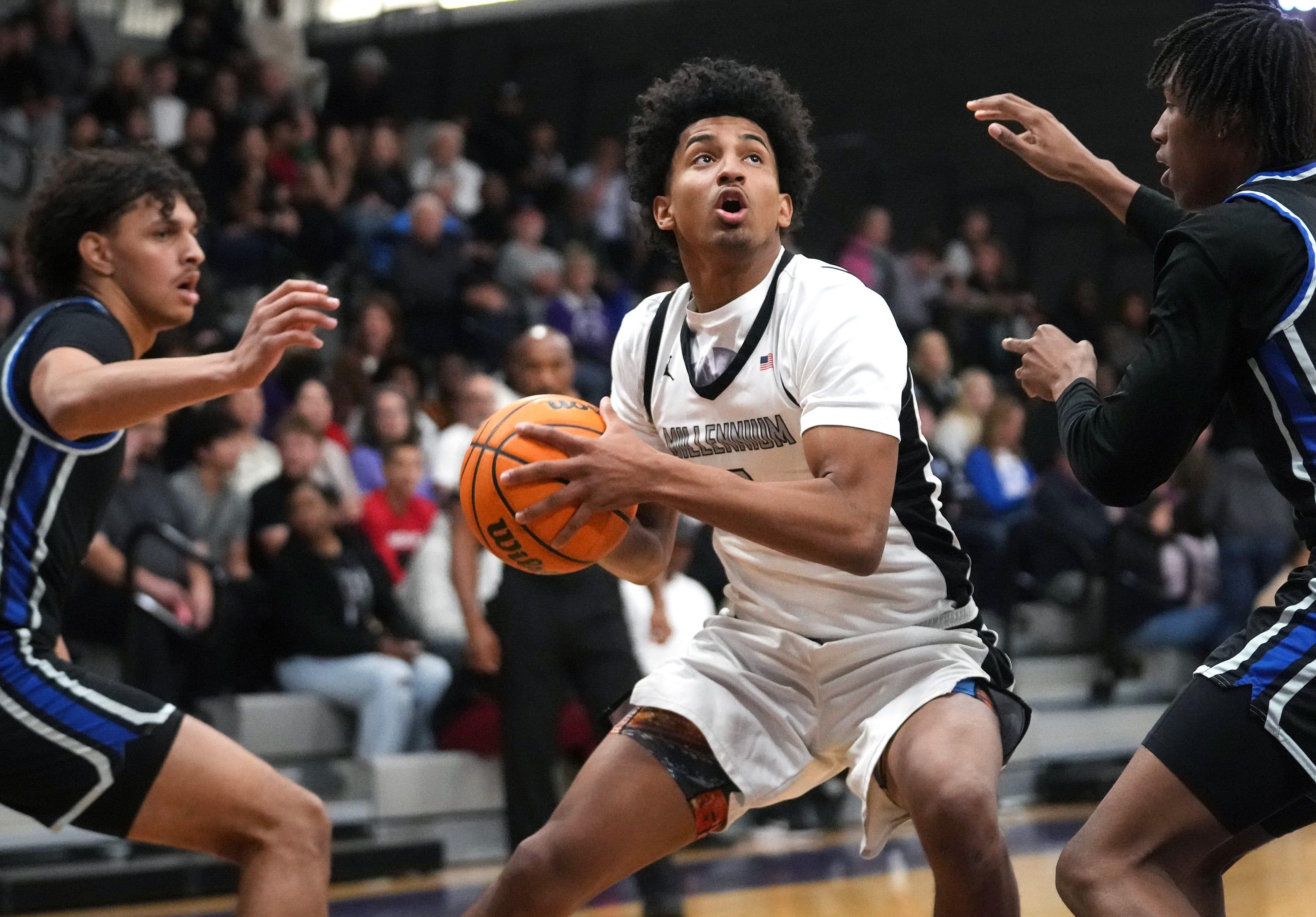 Arizona offers 2027 big man Kamsi Awaka; in-state guard Adan Diggs ...