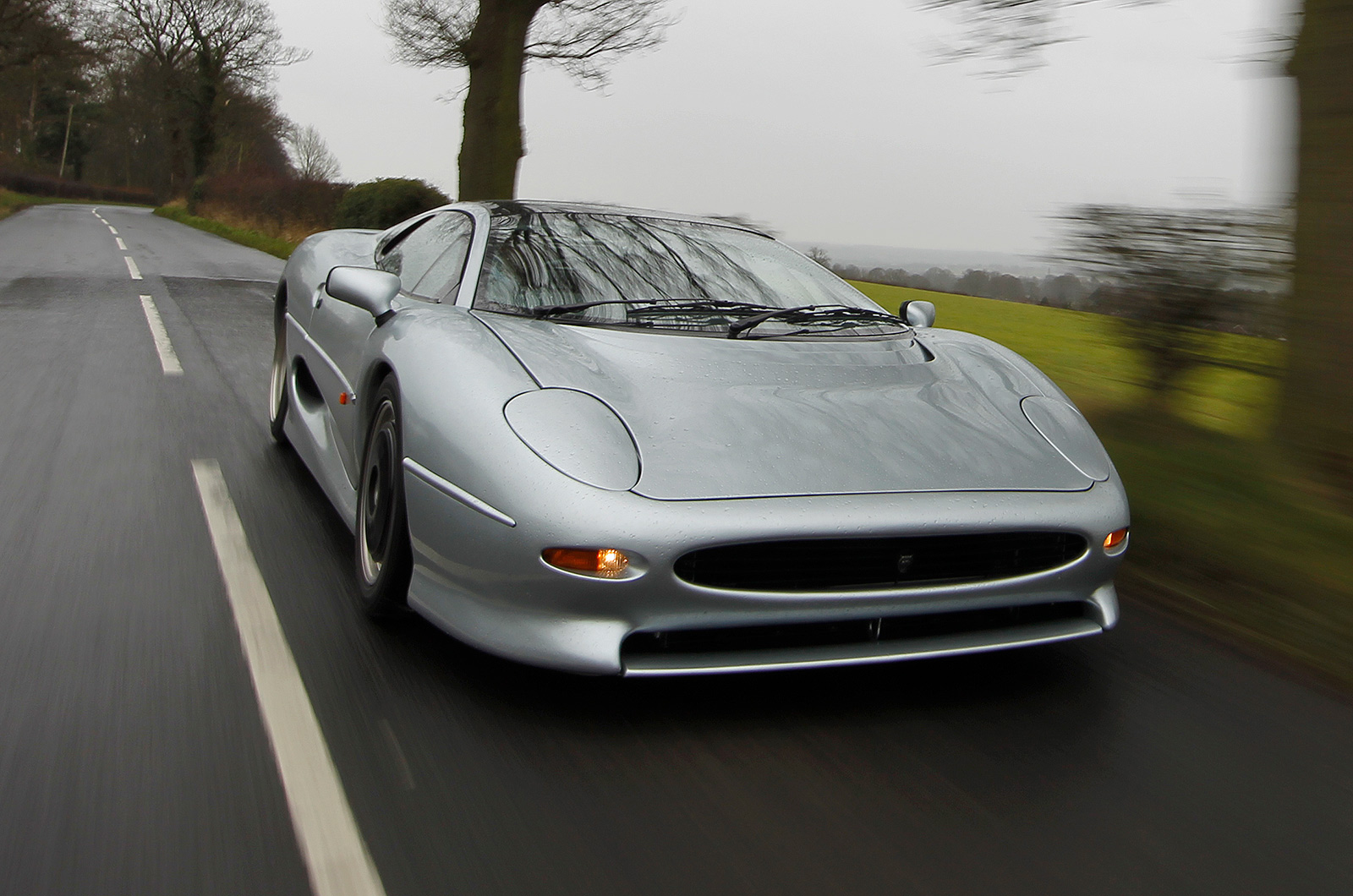 Jaguar XJ220: Has this 90s supercar been badly treated?