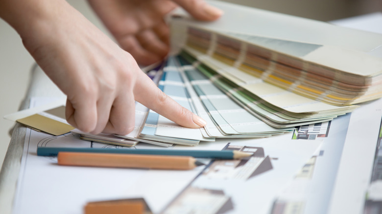 5 colors you should never paint your dining room