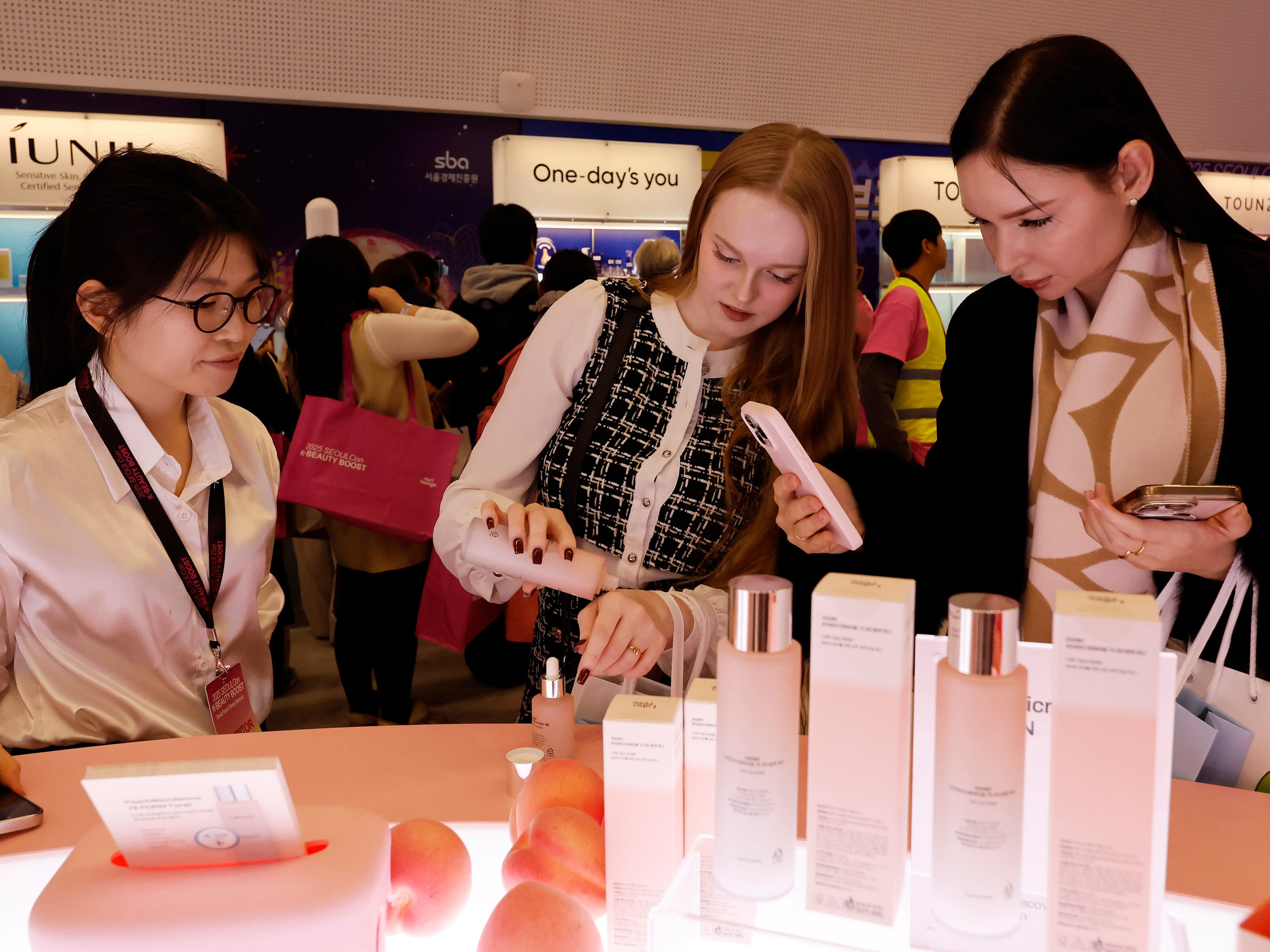 K-cosmetics exports surpass US., rank 2nd globally