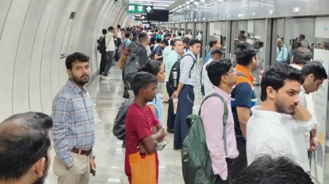 Mumbai Metro Aqua Line hit by snag; services resume after 6-hour disruption
