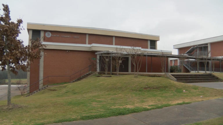Teen dies after being pulled from Montgomery community center pool