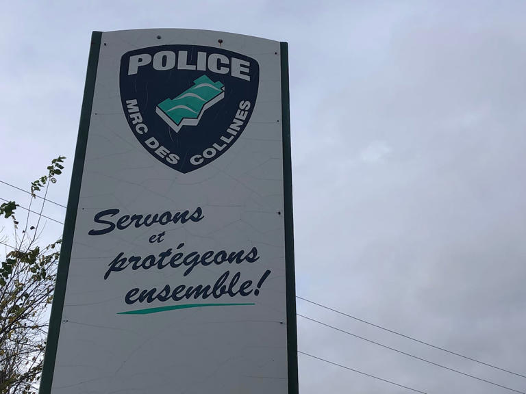 36-year-old Ottawa cyclist dead after being struck by school bus in ...