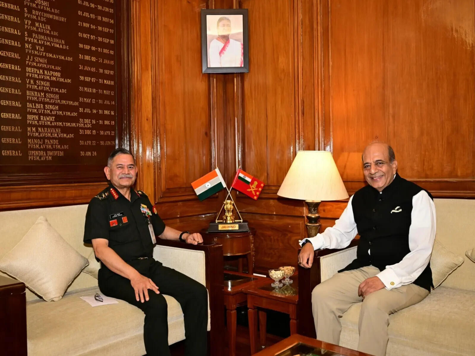 Army chief meets Indian high commissioner-designate to Bangladesh ...