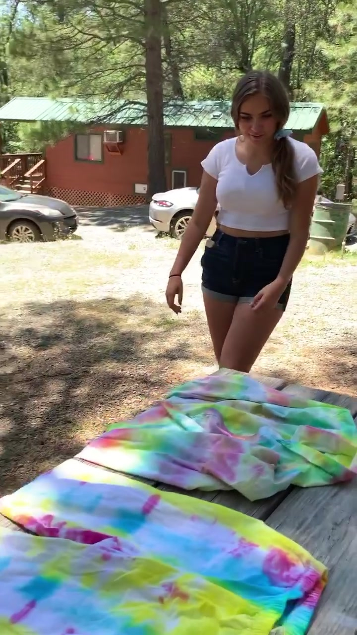 Dying white shirt & pants: Her reaction shocked everyone