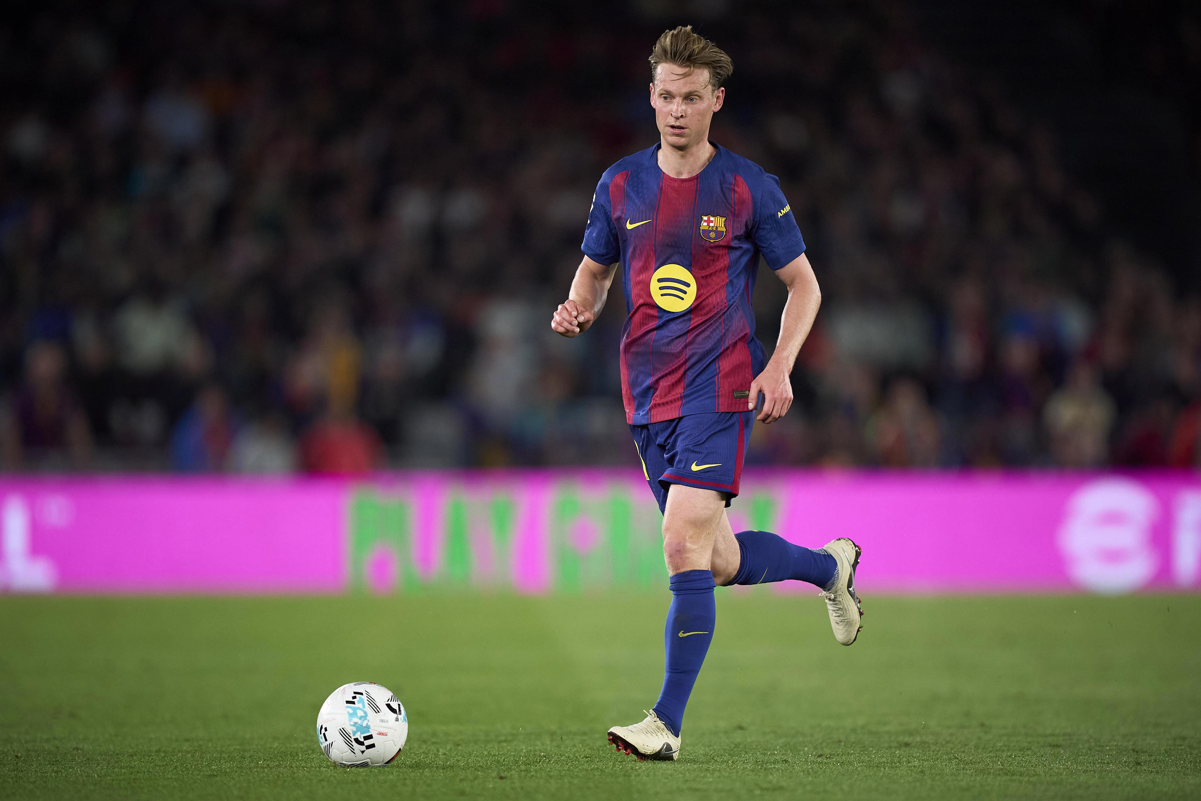 How will Barcelona line up against Valencia in the La Liga season finale?