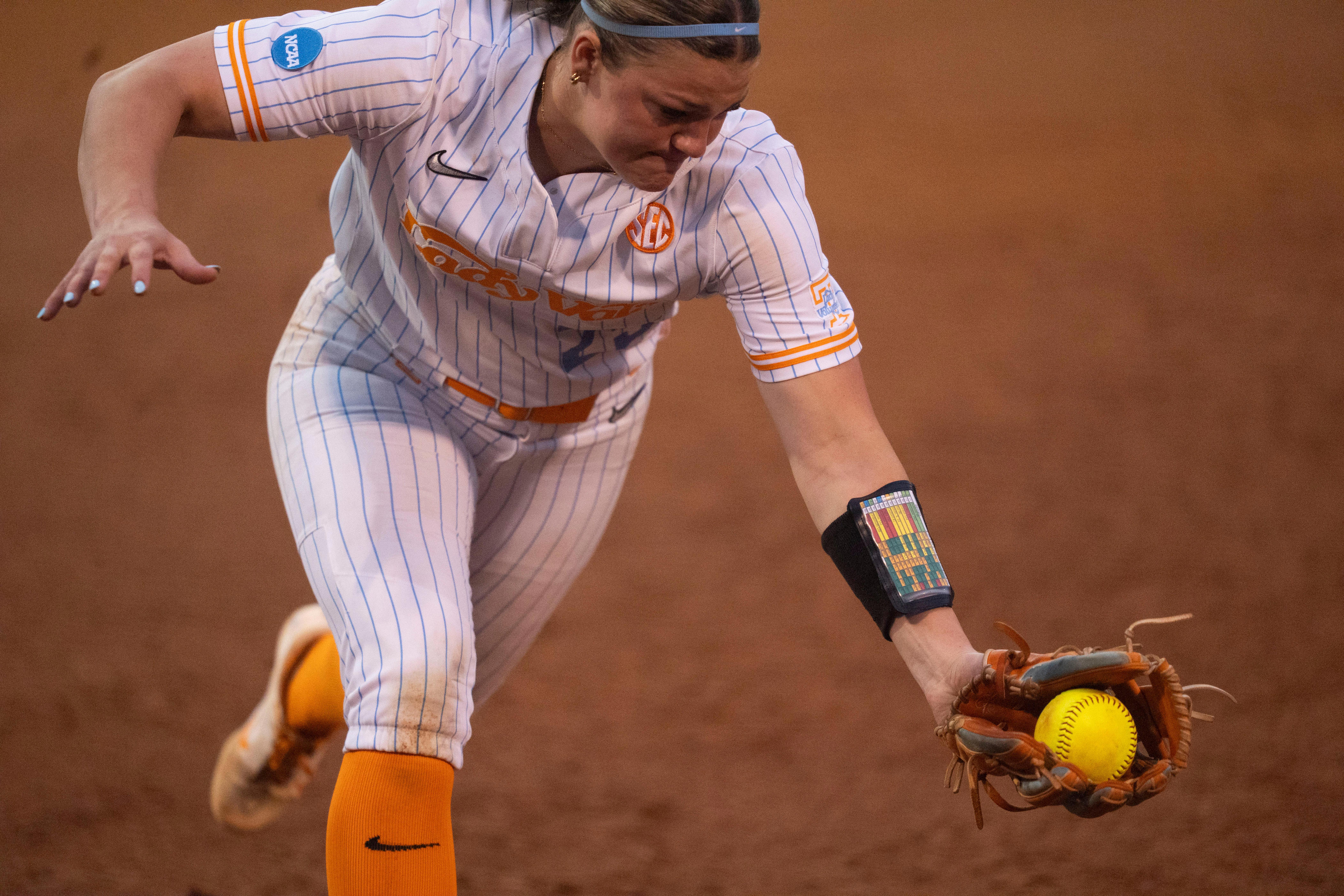 How Karen Weekly's bold infield change sent Tennessee softball back to WCWS
