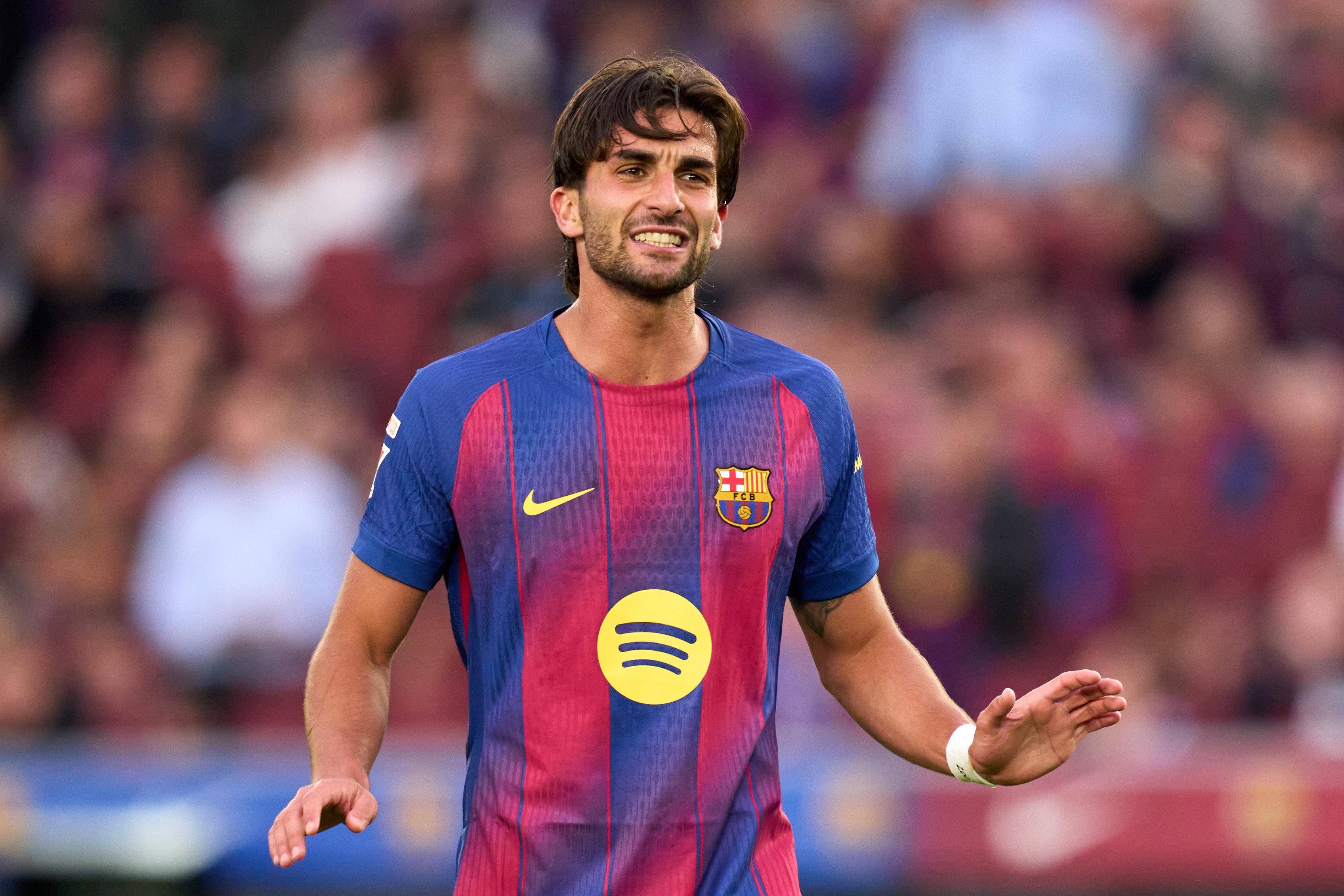 How will Barcelona line up against Valencia in the La Liga season finale?