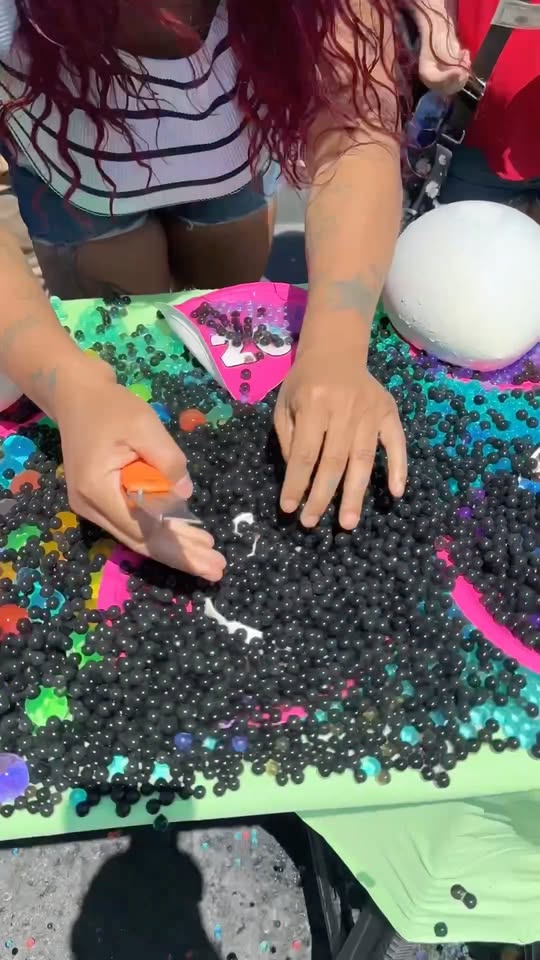 Pop the balloon prize game