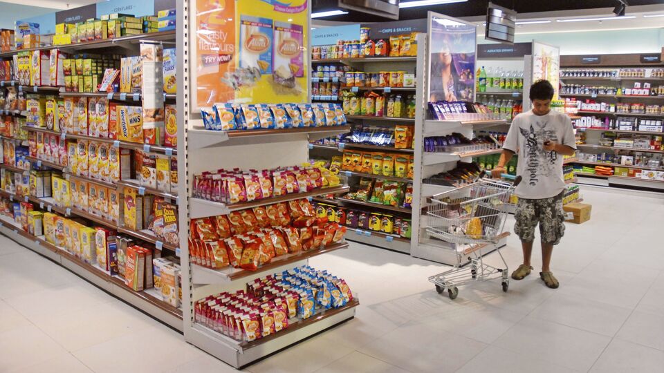 ITC share price falls 1.5% after Q4 results 2026 announcement: Should ...