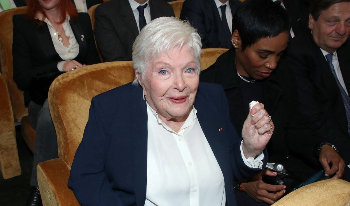 Line Renaud de sortie pour une occasion spéciale : l'artiste de 97 ans ...