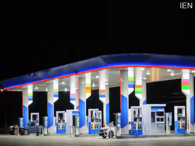 Fuel crisis alert: Tankers delayed, fuel limits imposed at some pumps ...