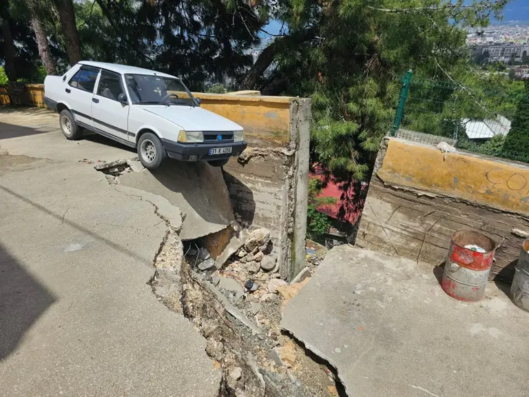 Hatay’da sel felaketi: 3 kişi hayatını kaybetti, 2 kişi aranıyor
