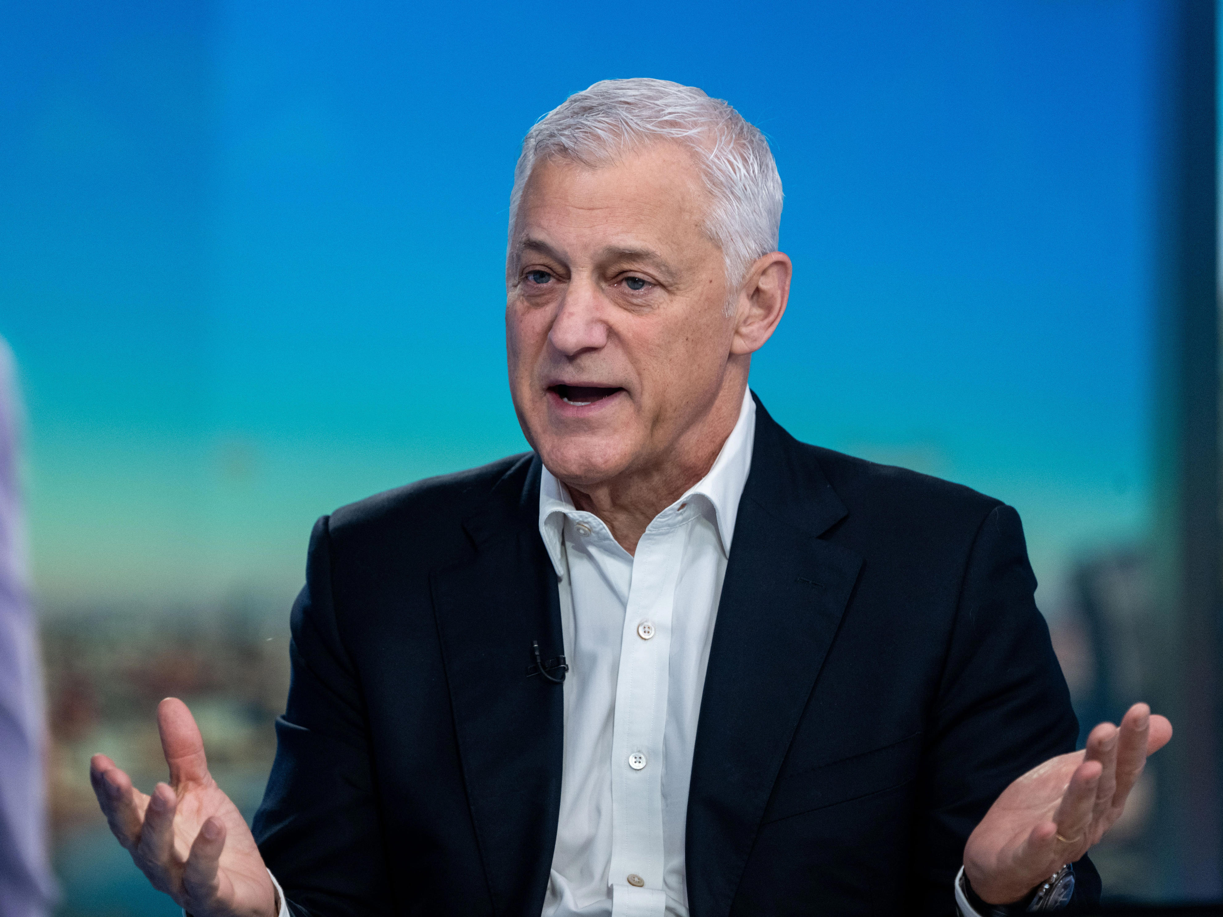 CEO of Standard Chartered: I'm sorry for 'lower value human capital ...