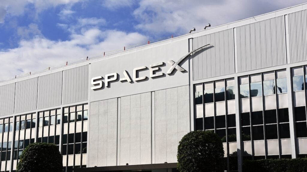 Gary Black explains why he's 'not interested' in SpaceX IPO despite all ...