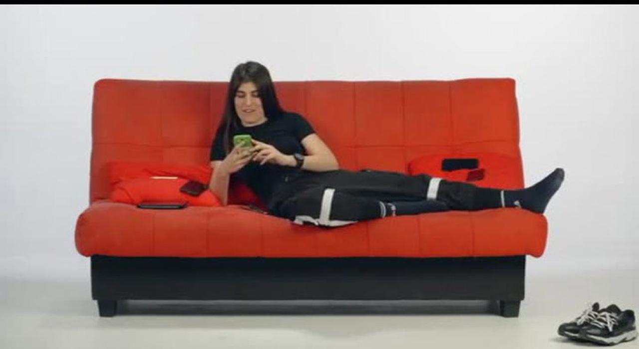 In anteprima il video "Il mondo da un iPhone" della rapper VDV